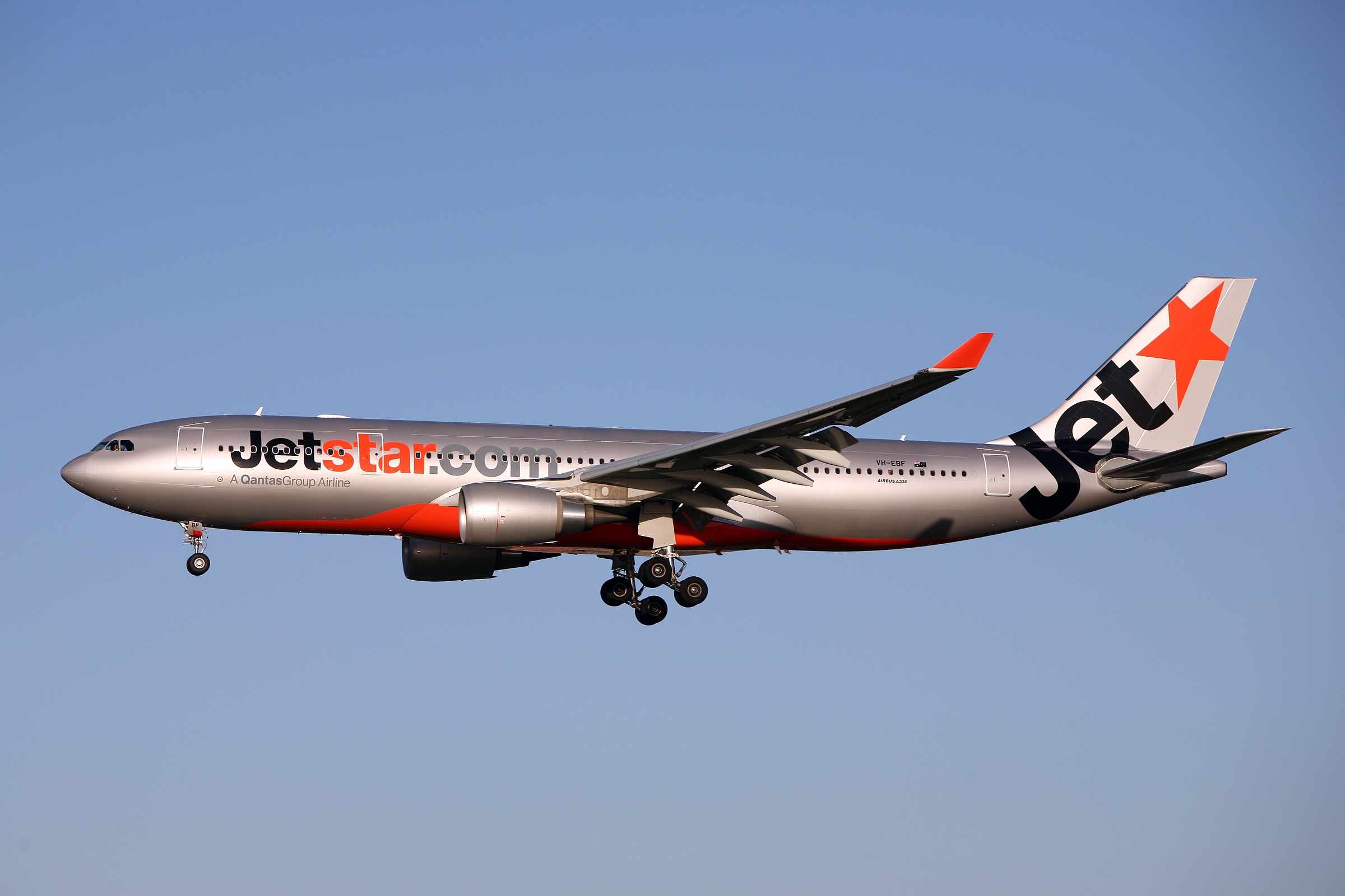 Jetstar.com A330-200 VH-EBF (03)(Apr) SYD (J4)(LR) | World Airline News