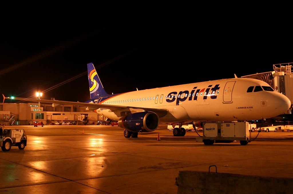 Spirit Airlines puts its first Airbus A320 into service with a new ...