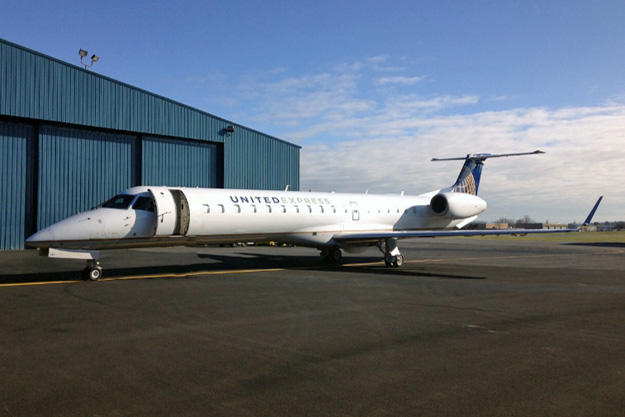 CommutAir takes delivery of its first jetliner | World Airline News