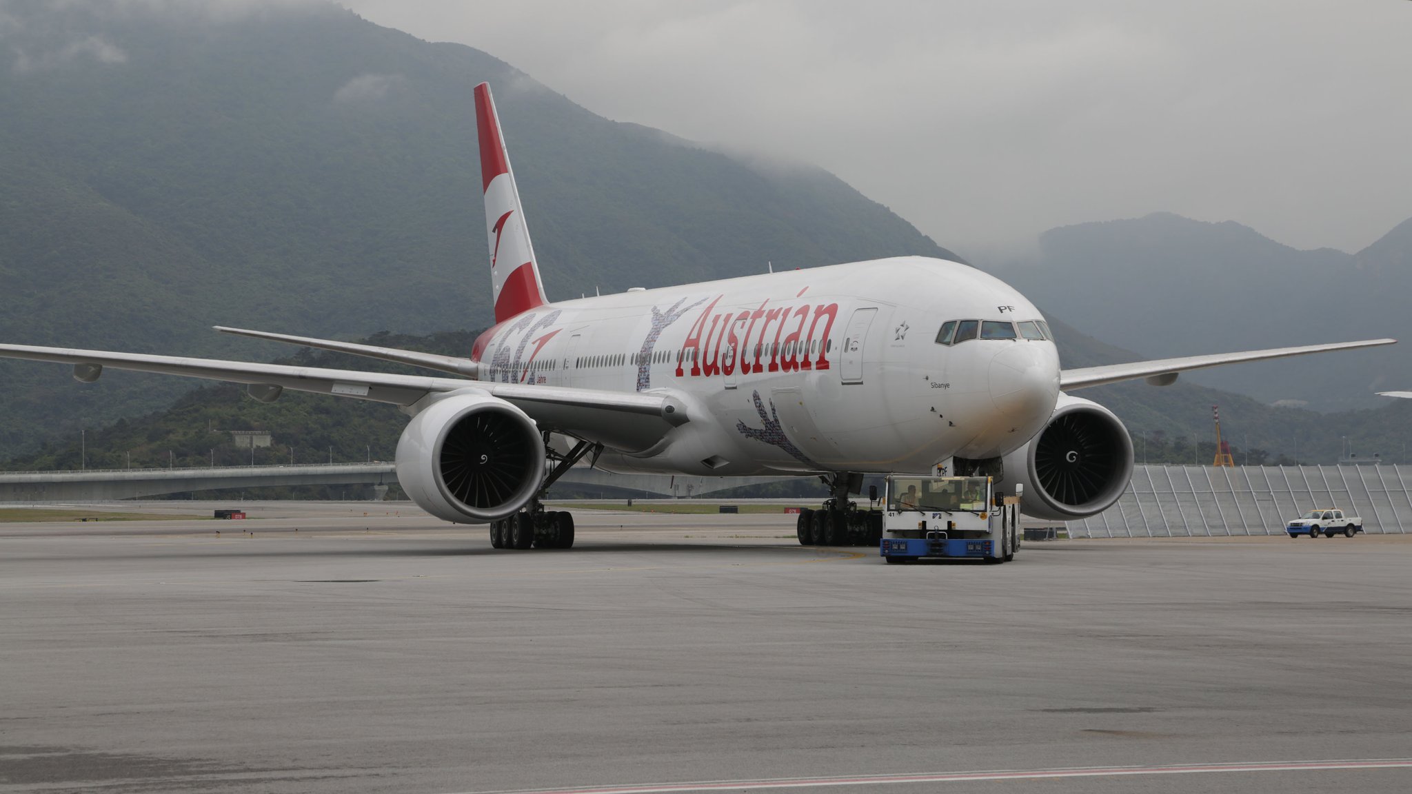 Austrian unveils a special 60th Anniversary logo jet | World Airline News
