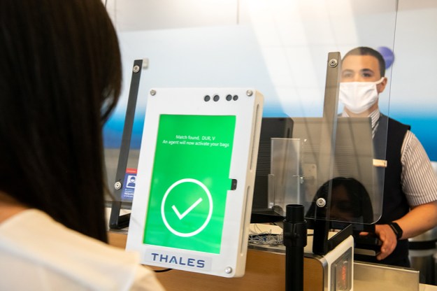 American innovates the check-in process | World Airline News