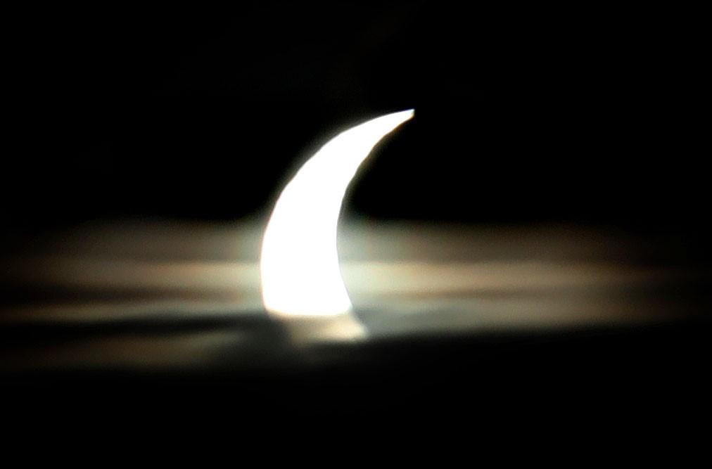 Annular eclipse ‘awesome, almost spiritual’ from 39,000 feet | World ...